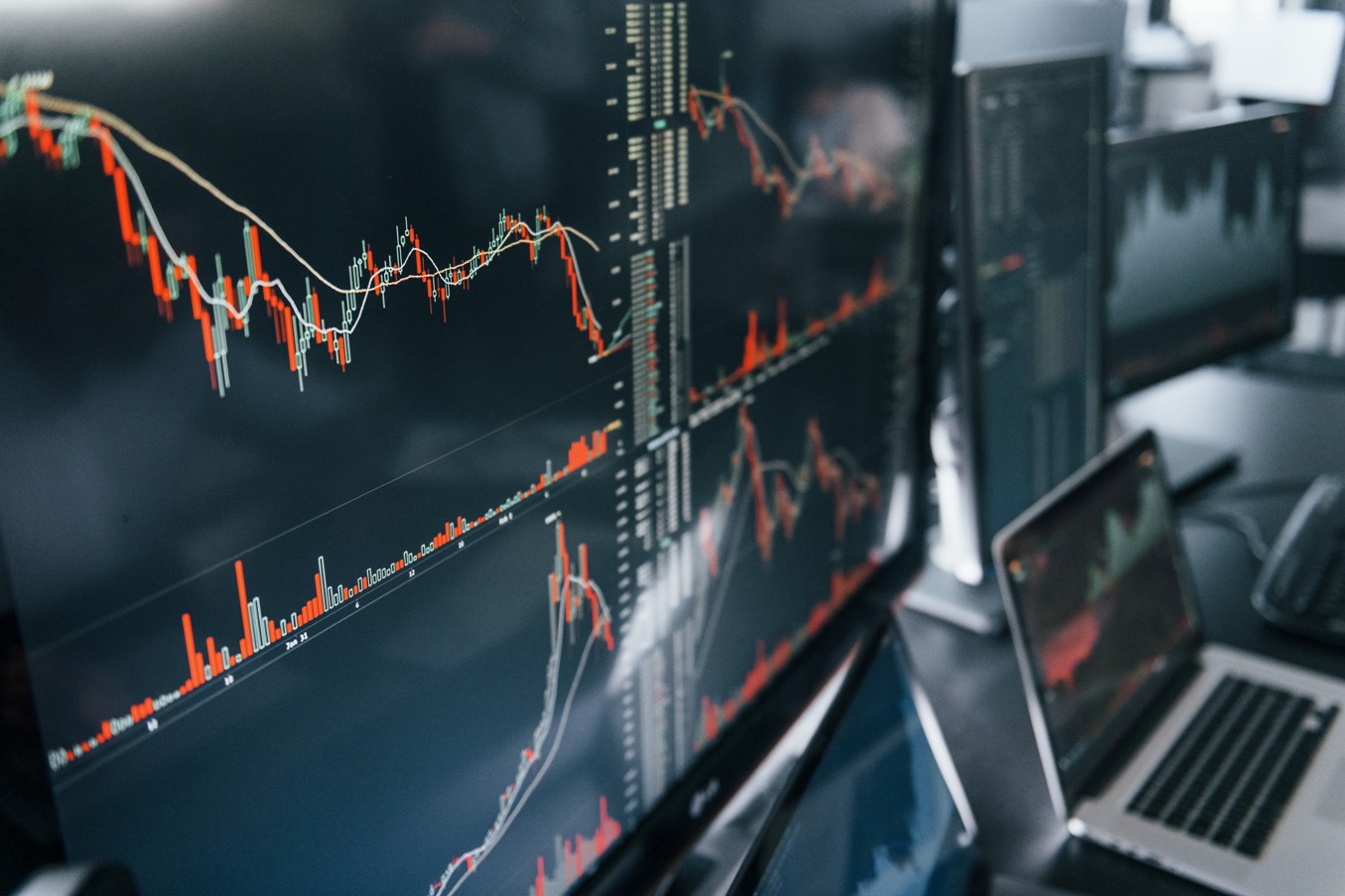 Avant Capital - Avant Capital